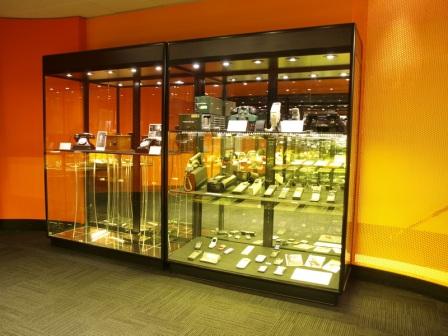 Museum display cabinet store